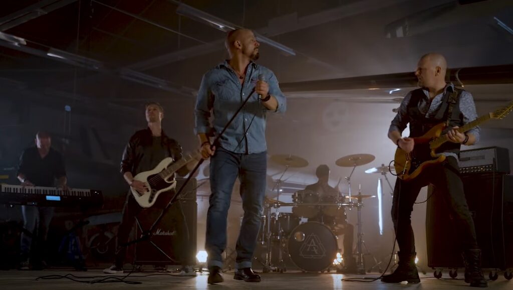 ARCTIC RAIN – Melodic Rocker stellen "Unity" Titeltrack im Video vor - Obliveon