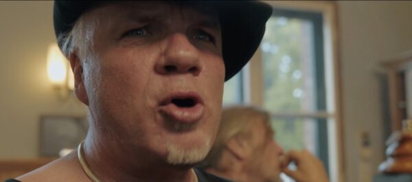 ERIC FISH AND FRIENDS - Subway To Sally Sänger schickt `Auf die Mütze ...